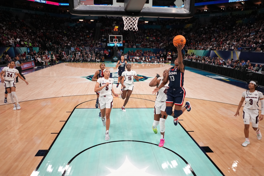 Mystics rookie Christyn Williams lost to season-ending knee injury ...