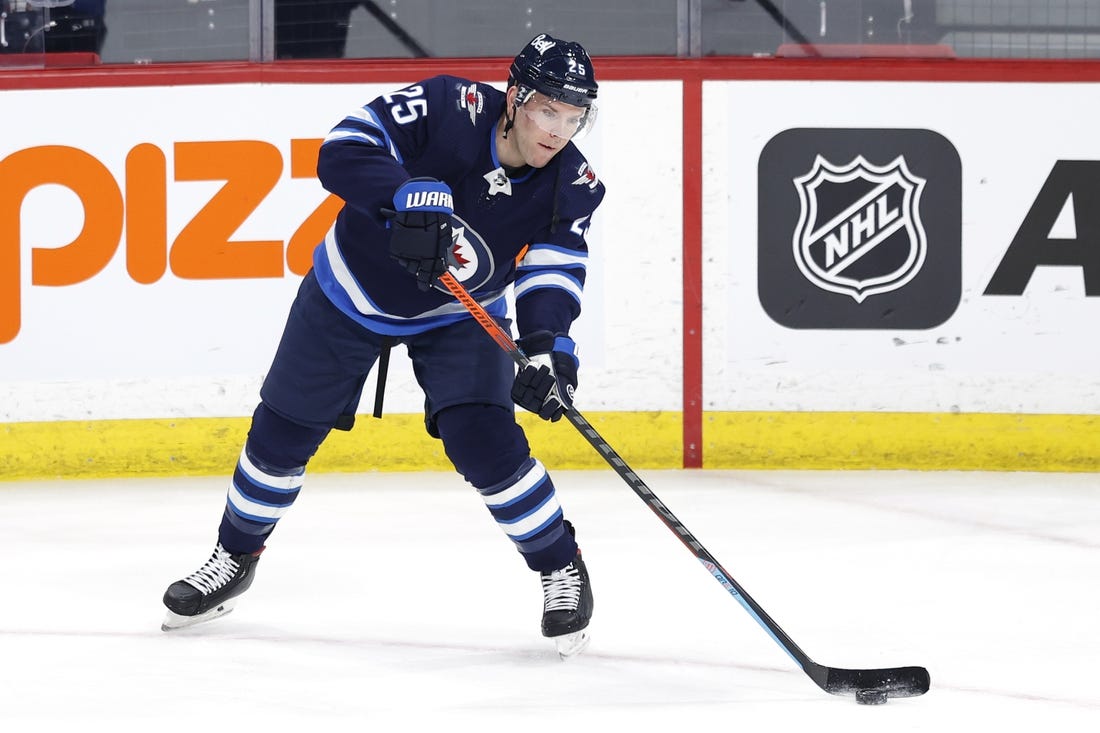 Canes sign F Paul Stastny to 1-year, $1.5M deal - Field Level Media ...
