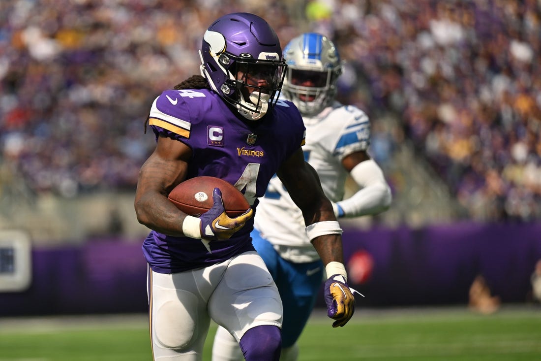 Vikings RB Dalvin Cook exits with shoulder injury - Field Level Media ...
