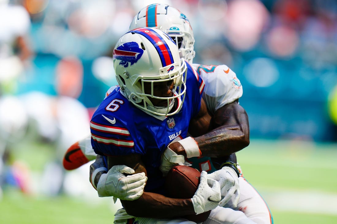 Dolphins hold off Bills to win AFC East showdown – Field Level Media ...