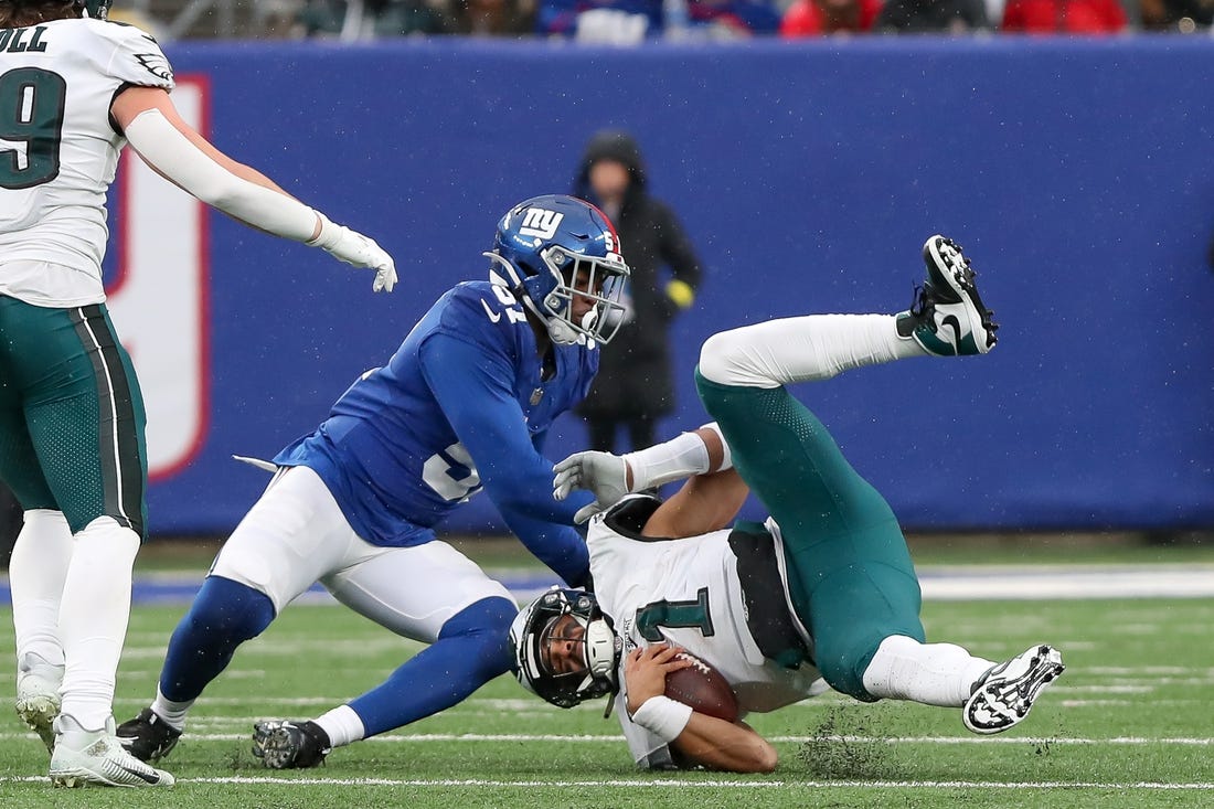 Giants OLB Azeez Ojulari listed as active vs. Eagles - Field Level ...