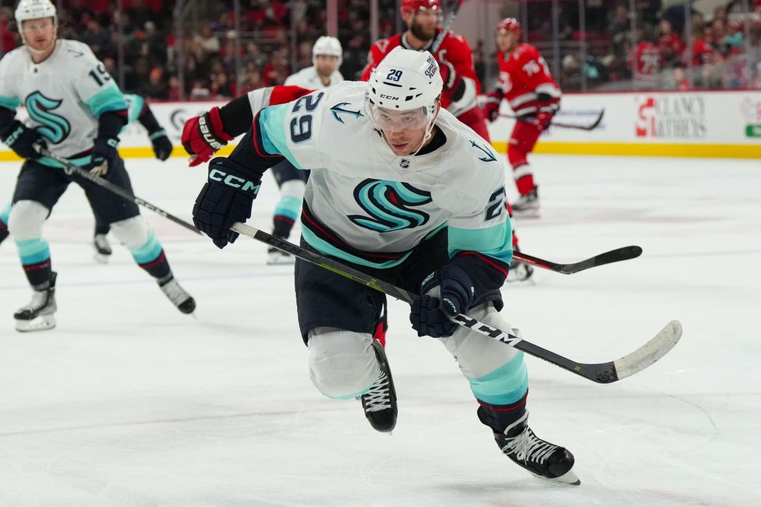 Kraken put road skills to the test vs. Senators - Field Level Media ...