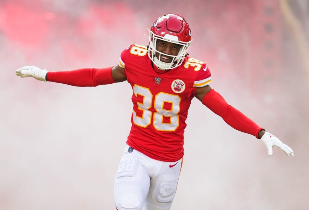 Chiefs CB L'Jarius Sneed, Bengals WR Tyler Boyd leave with injuries ...