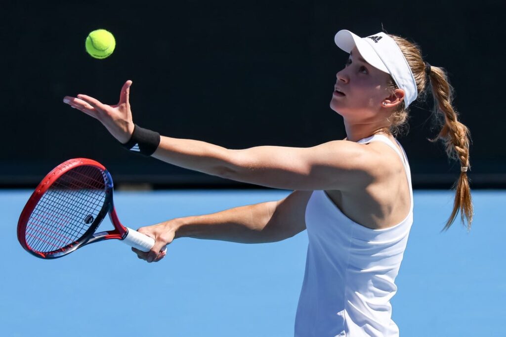 Elena Rybakina upends No. 1 Iga Swiatek at Australian Open - Field ...