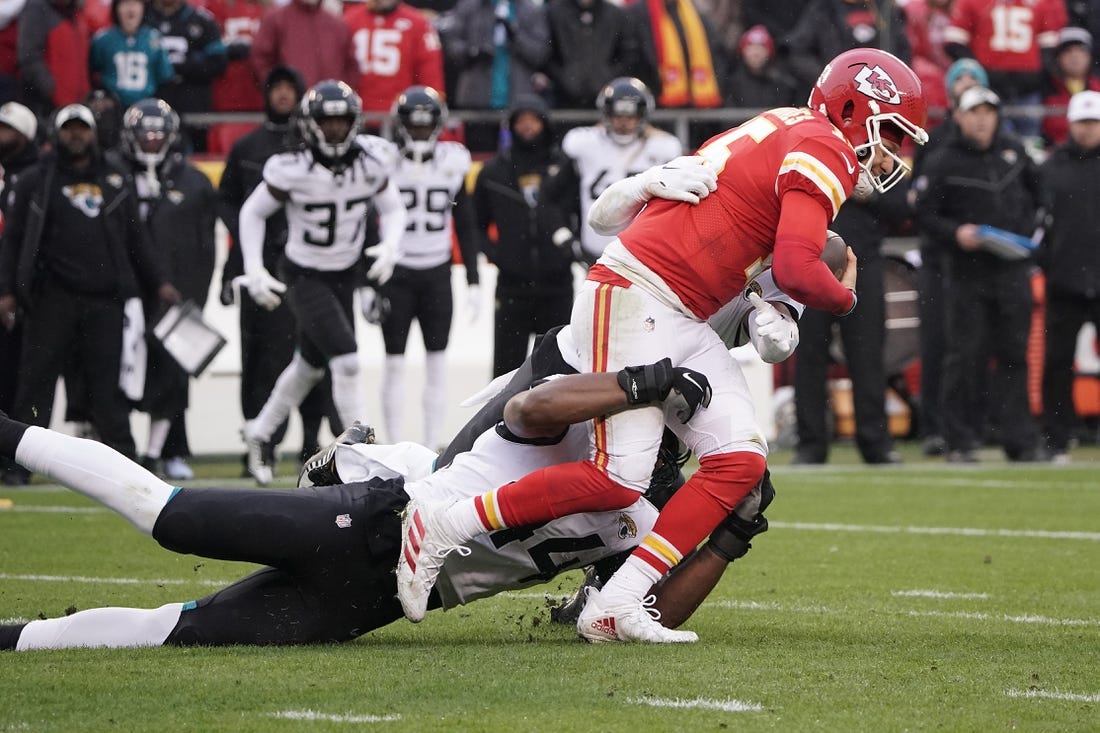 Report: Chiefs QB Patrick Mahomes has high ankle sprain - Field Level Media - Professional ...