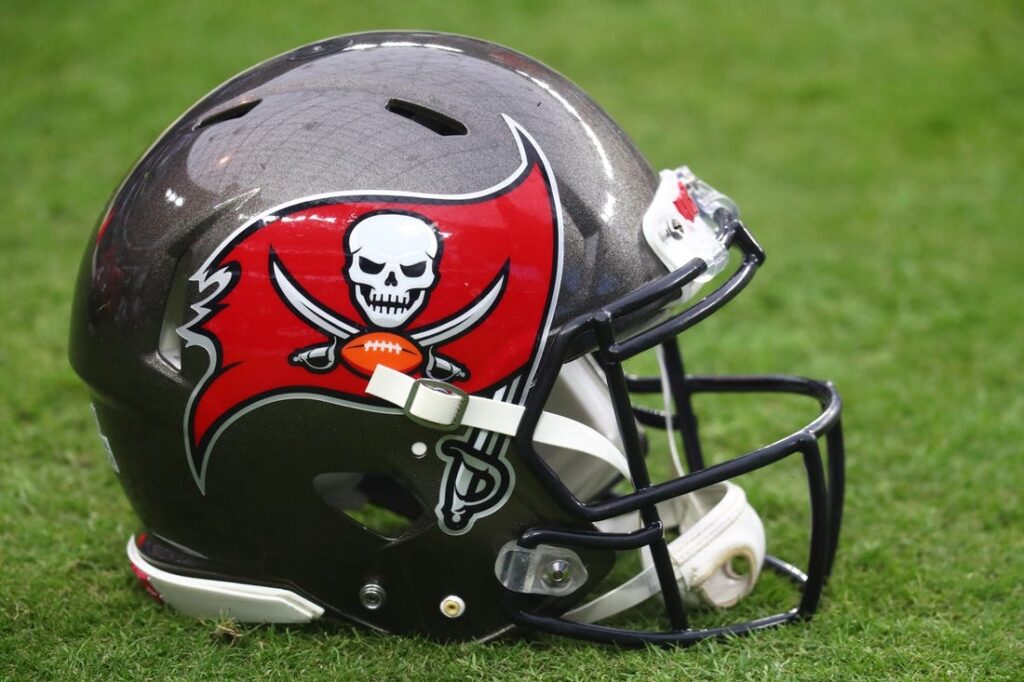 Reports Bucs Ready To Hire Dave Canales As Oc Field Level Media Professional Sports Content