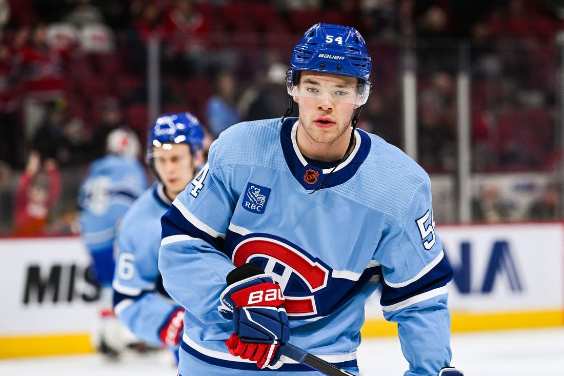 Canadiens D Jordan Harris agrees to 2-year extension - Field Level ...