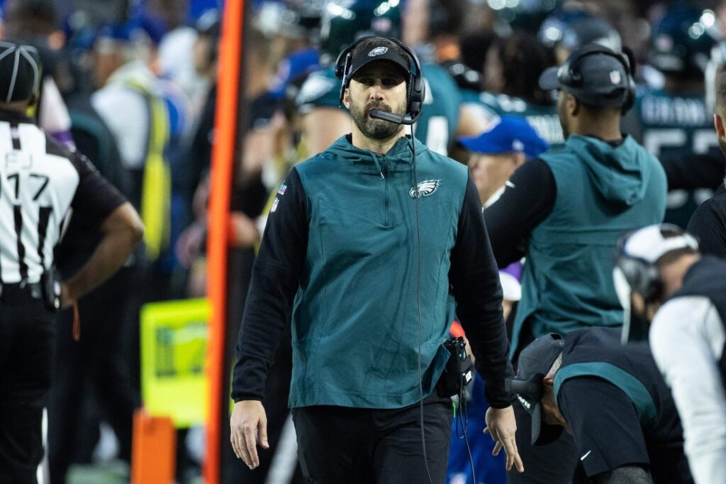 Report: Eagles fire DB coach Dennard Wilson - Field Level Media ...