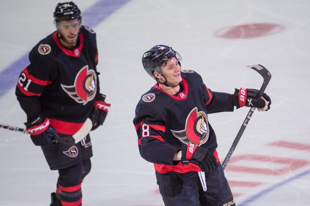 As fans dream of playoffs, Senators hit road to face Blackhawks - Field ...