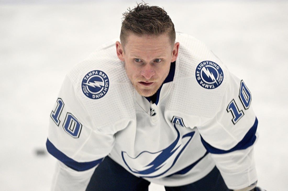 Blackhawks sign F Corey Perry to one-year, $4M contract - Field Level ...