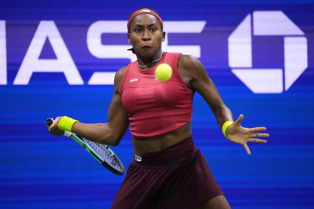 Iga Swiatek, Coco Gauff win openers in Beijing - Field Level Media ...