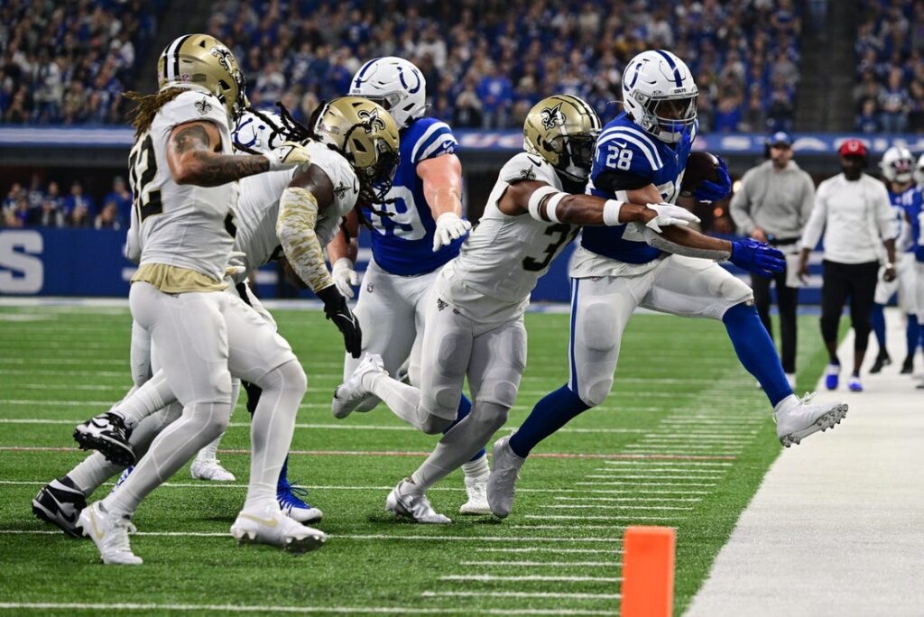Saints offense comes alive in 38-27 win over Colts - Field Level Media ...