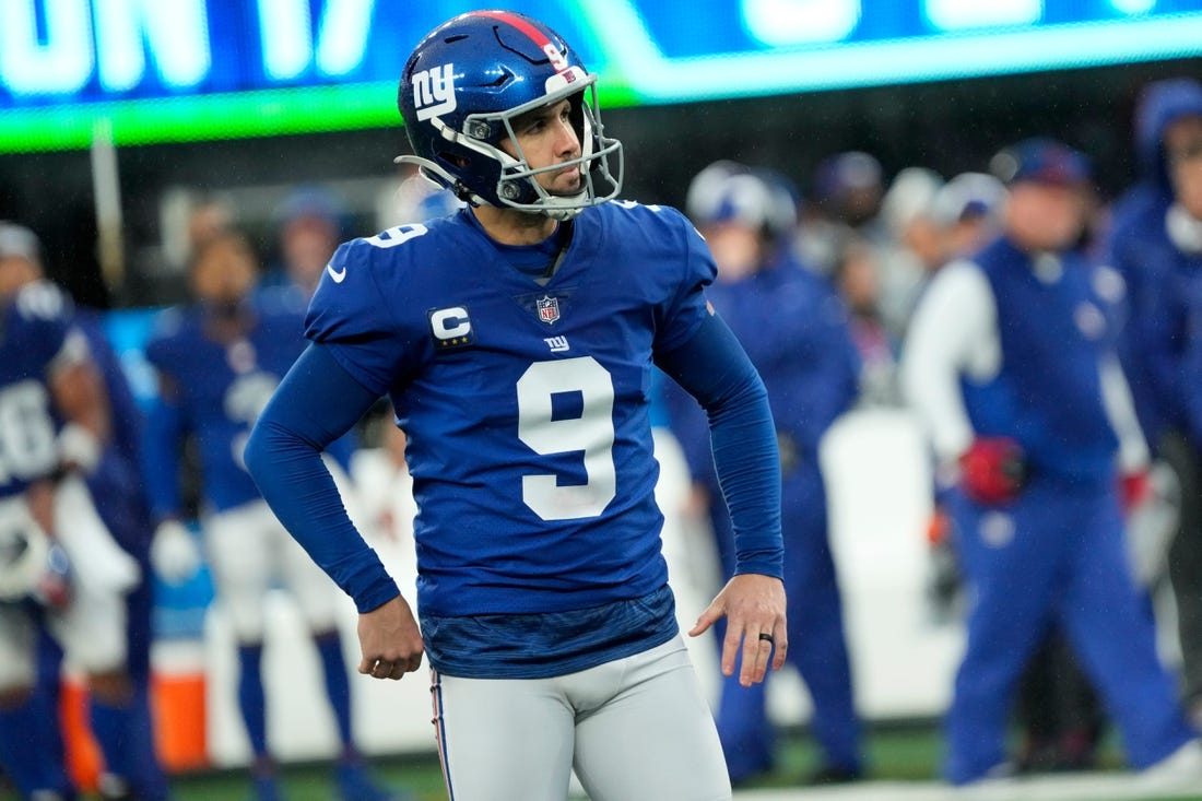 Giants add two kickers with Graham Gano (knee) out - Field Level Media - Professional sports ...