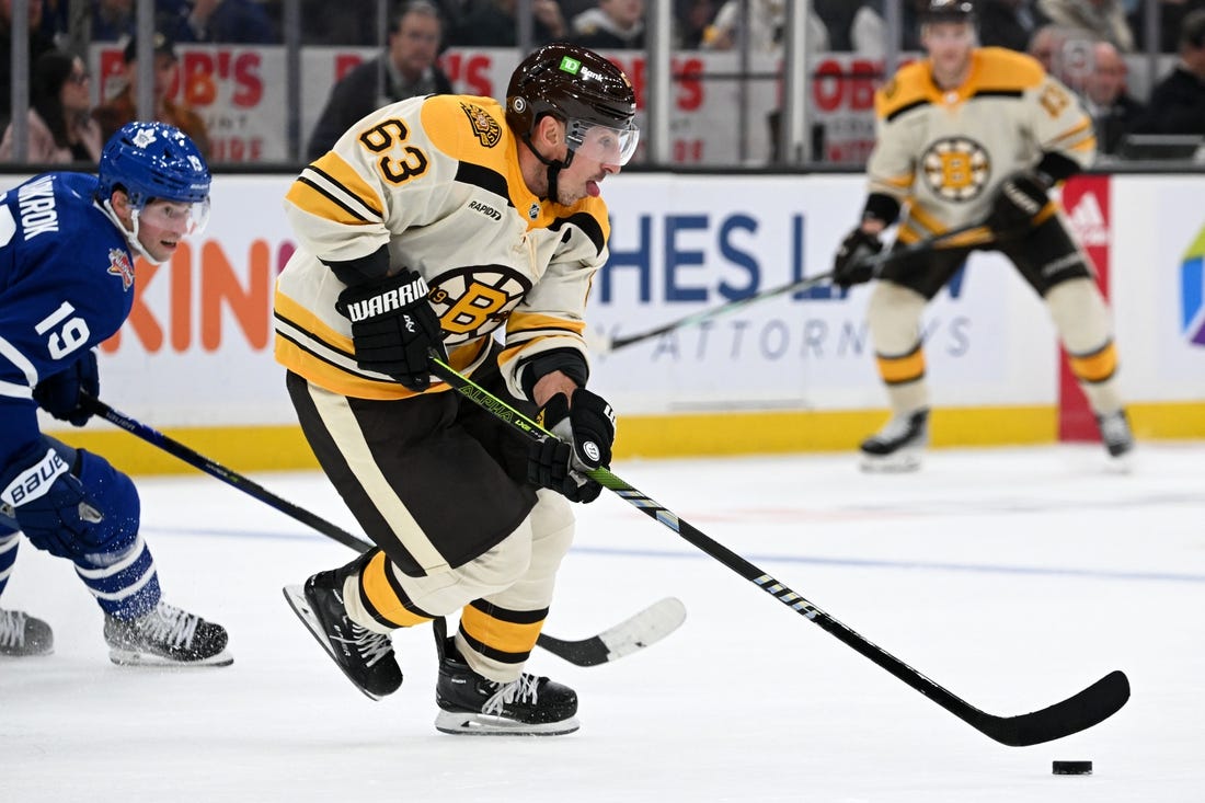 Bruins edge rival Leafs in shootout - Field Level Media - Professional ...