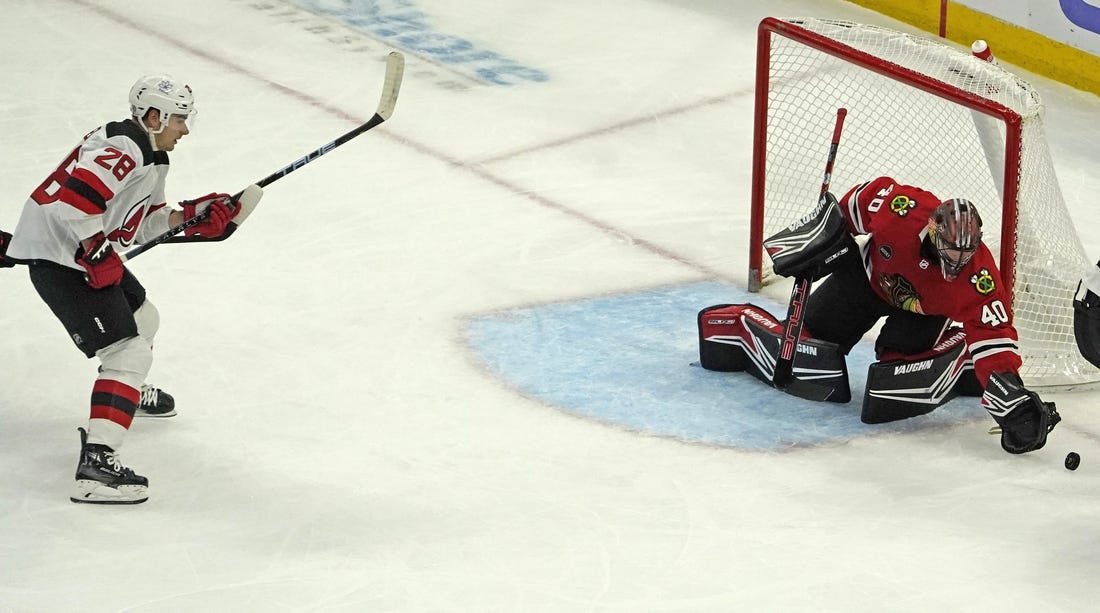 Devils top Blackhawks to continue hot stretch - Field Level Media ...