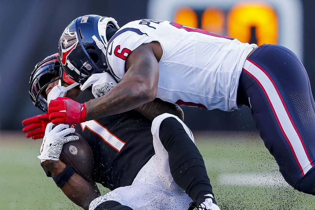 Report: Texans' Denzel Perryman appealing suspension - Field Level ...