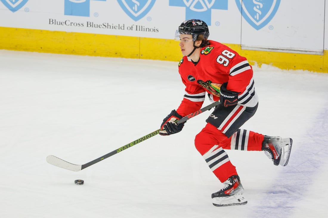 Blackhawks face Red Wings, seeking first win streak - Field Level Media ...