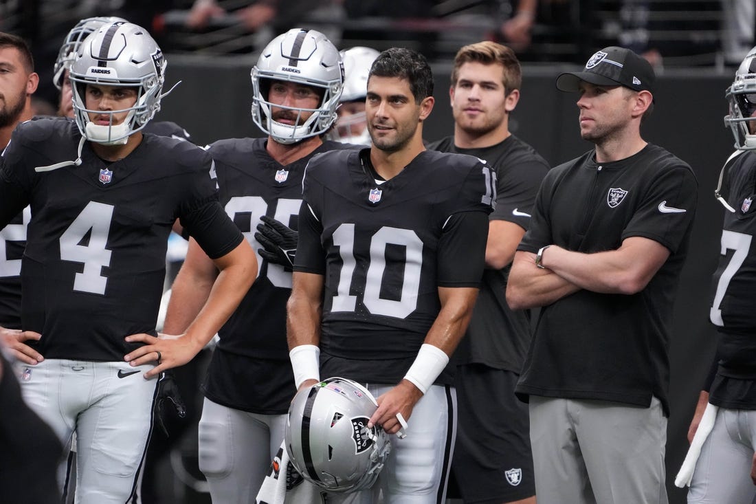 Raiders undecided on starting QB vs. Chargers - Field Level Media - Professional sports content ...