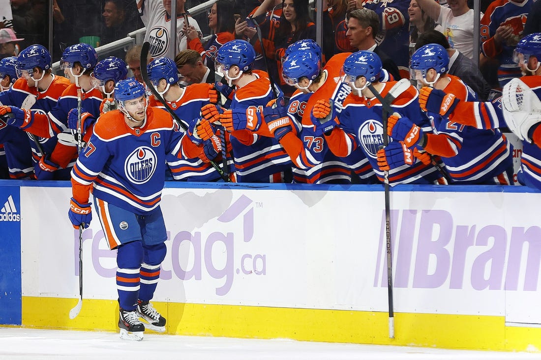 Streaking Oilers chase franchise history vs. Lightning - Field Level ...