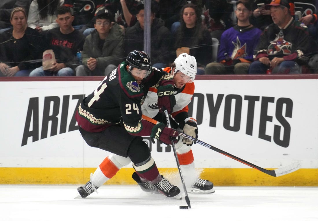 Hot Flyers stop streaking Coyotes - Field Level Media - Professional ...