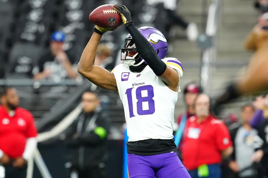 Vikings WR Justin Jefferson (chest) taken to hospital - Field Level Media - Professional sports ...