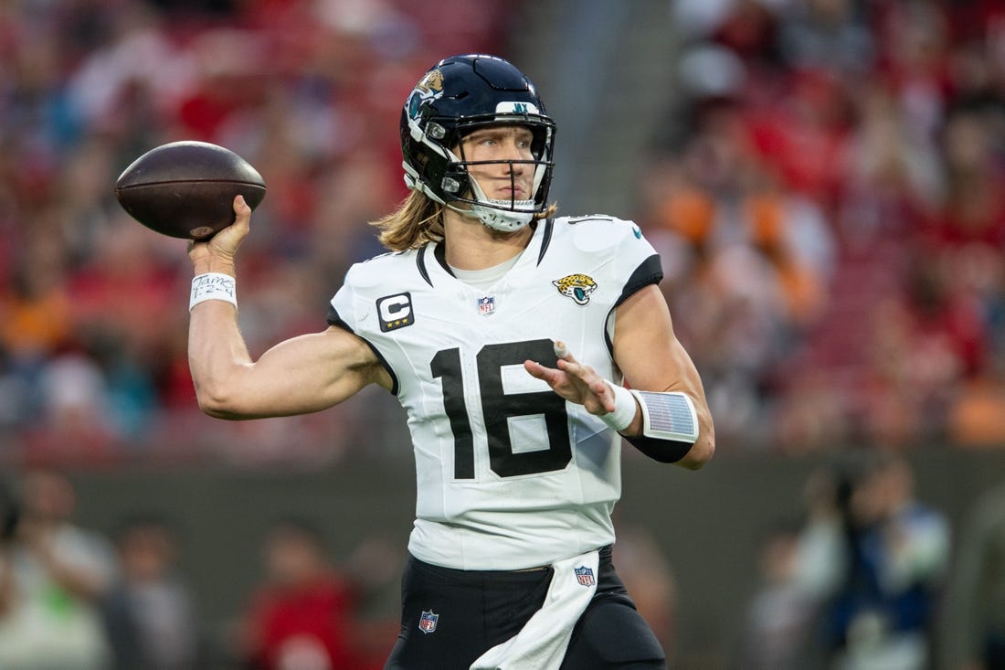 Jags QB Trevor Lawrence 'pretty sore,' will limit throwing - Field ...