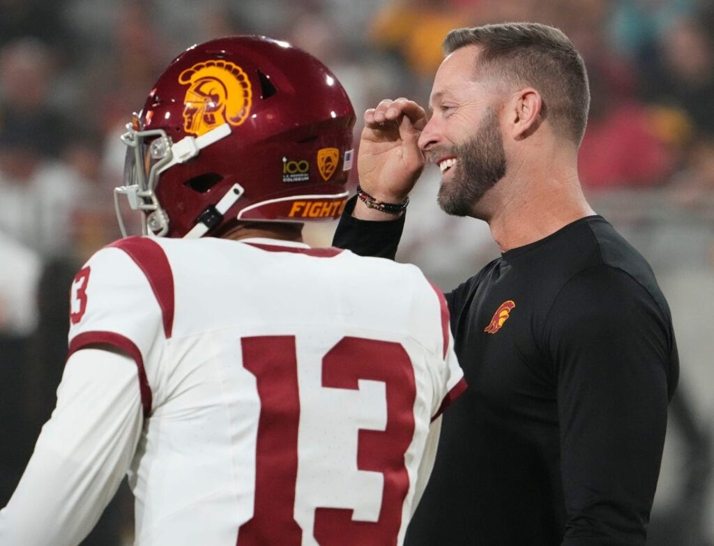 Bears reportedly set OC interview with Kliff Kingsbury - Field Level ...