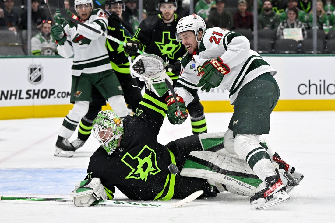 Stars give Wild's rookie goalie a rude welcome to NHL - Field Level ...