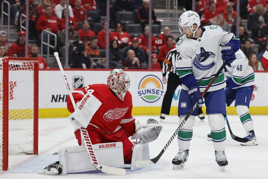 Jake Walman's OT goal lifts Red Wings over Canucks - Field Level Media ...