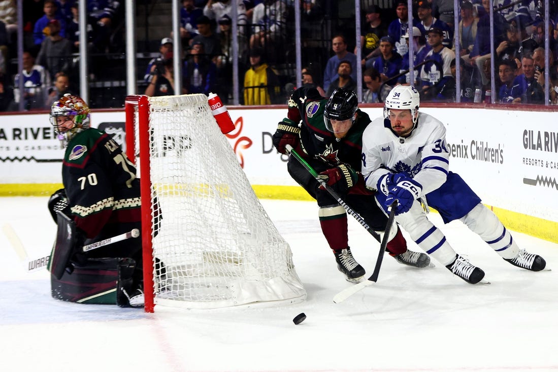 Auston Matthews reaches 50-goal mark as Leafs top Coyotes - Field Level ...