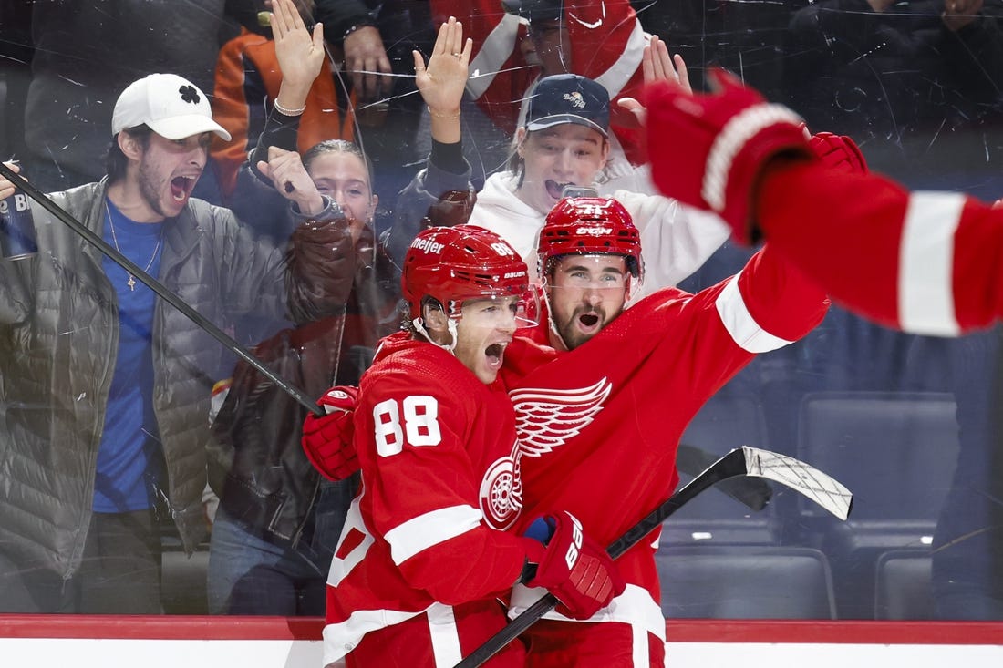 Patrick Kane scores OT winner for Detroit in Chicago return - Field ...