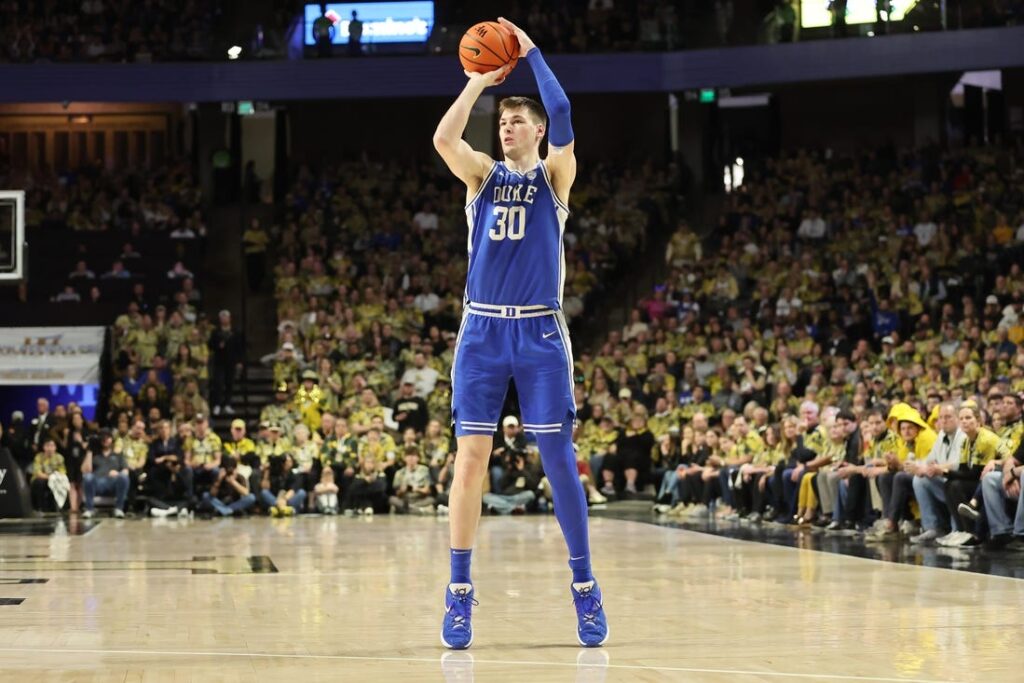 Duke star Kyle Filipowski injured during Wake Forest court storm ...