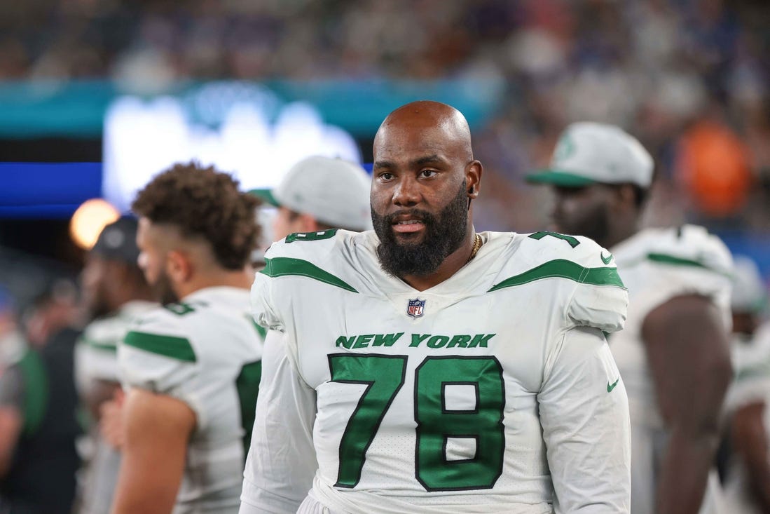 Jets RT Morgan Moses recovering from pec surgery - Field Level Media ...