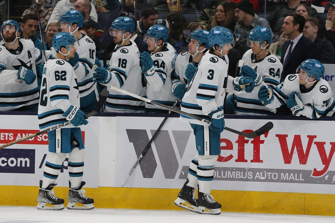 Sharks vie to crawl out of basement in clash vs. Blackhawks - Field ...