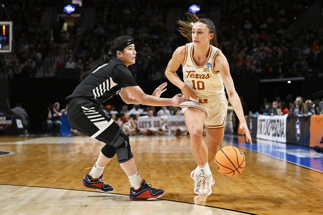 No. 1 Texas thrashes Gonzaga, sails into Elite Eight - Field Level ...