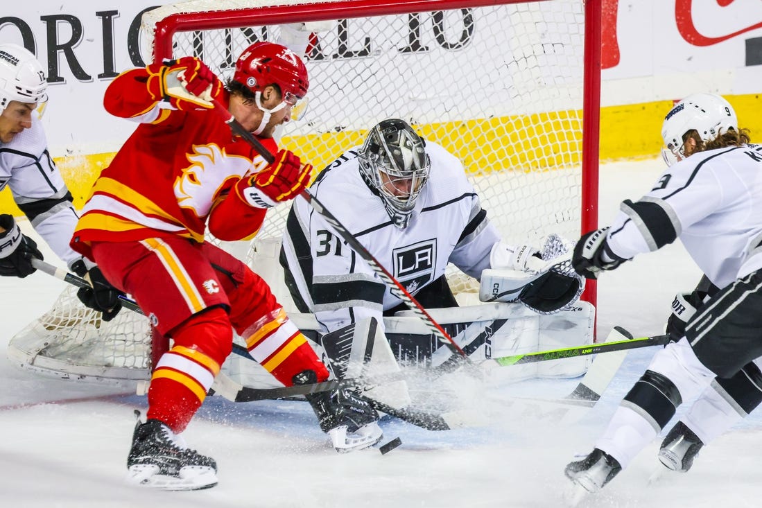 Flames score 3 power-play goals to down Kings - Field Level Media ...