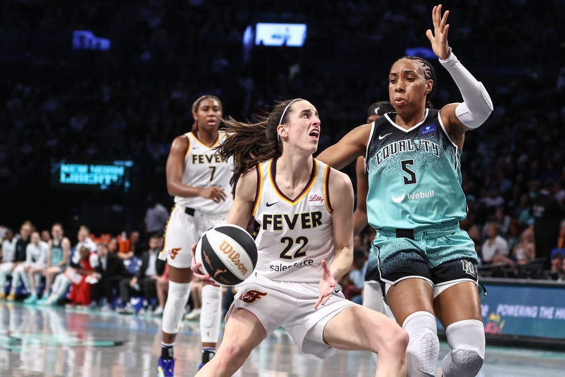 WNBA opens with highest attendance in 26 years - Field Level Media ...