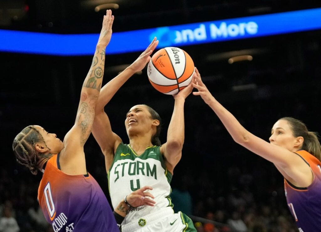 Sparks, Storm both hope to continue winning streaks - Field Level Media ...