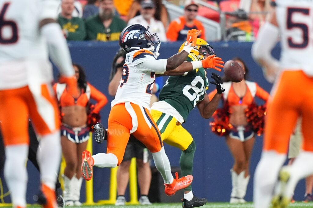 NFL preseason roundup: Broncos' defense smothers Packers - Field Level ...