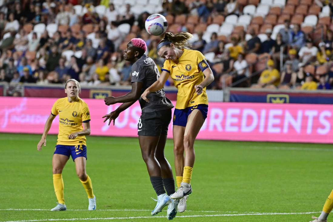 Paige Monaghan's 1st goal of season helps Utah edge Bay FC - Field ...