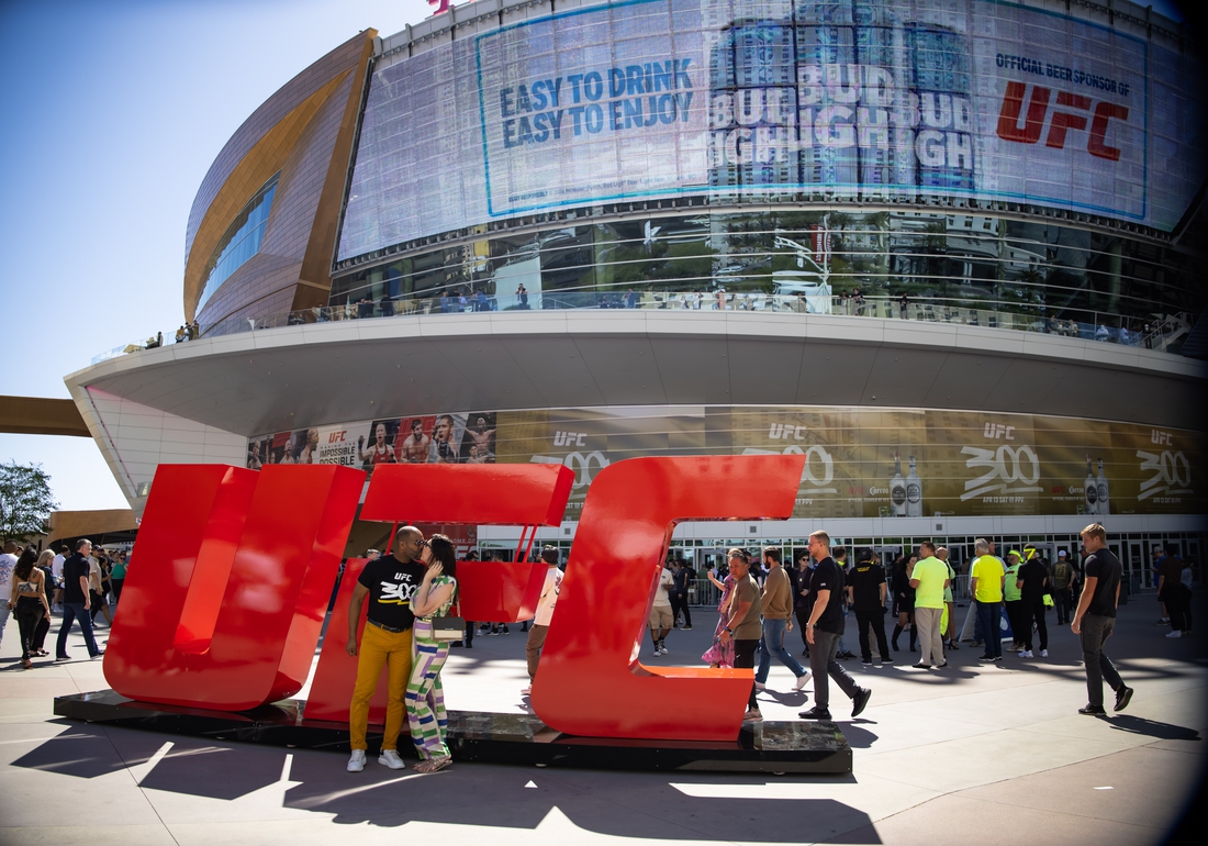 Former champ Yaroslav Amosov exits Bellator, hints at UFC - Field Level ...