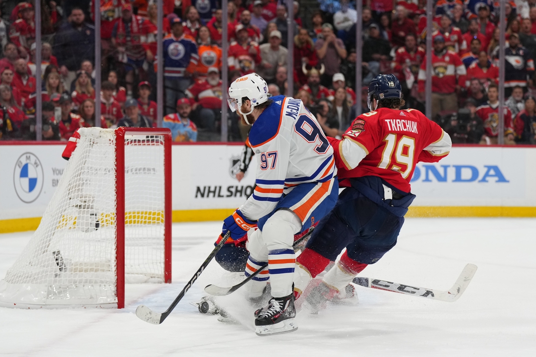Oilers' Evander Kane to have surgery, miss start of season - Field ...