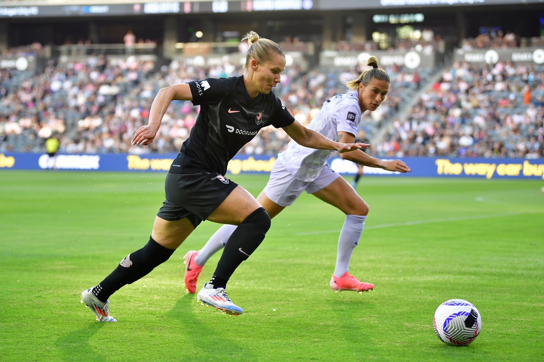 Angel City D Merritt Mathias retires as 12-year run in NWSL - Field ...