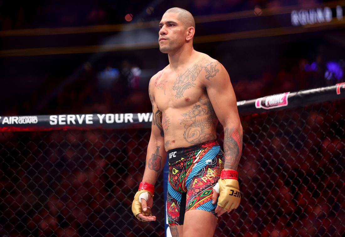 Alex Pereira looks to extend perfect year at UFC 307 - Field Level ...