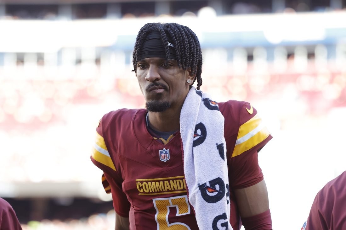 Commanders QB Jayden Daniels (rib) injured vs. Panthers - Field Level ...