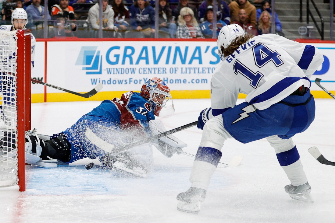 Lightning ride 3-goal first period to win over Avalanche - Field Level ...