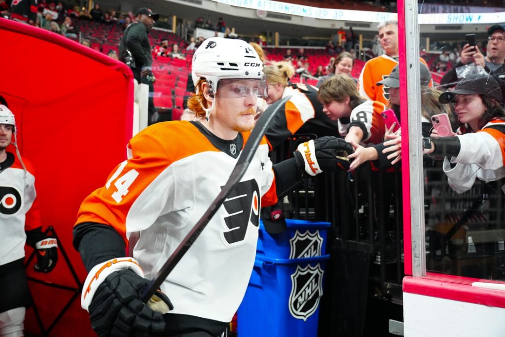 Owen Tippett the hero as Flyers beat Lightning in shootout - Field ...