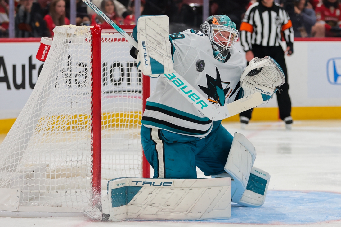Avalanche, Sharks swap goalies in four-player deal - Field Level Media ...