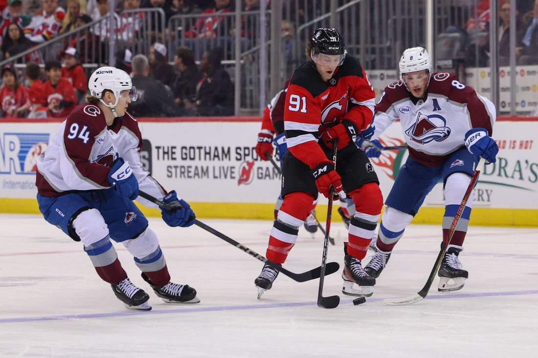Scott Wedgewood, Avalanche shut out Devils - Field Level Media ...