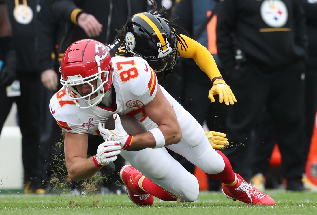 Chiefs star Travis Kelce becomes third TE with 1,000 receptions - Field ...